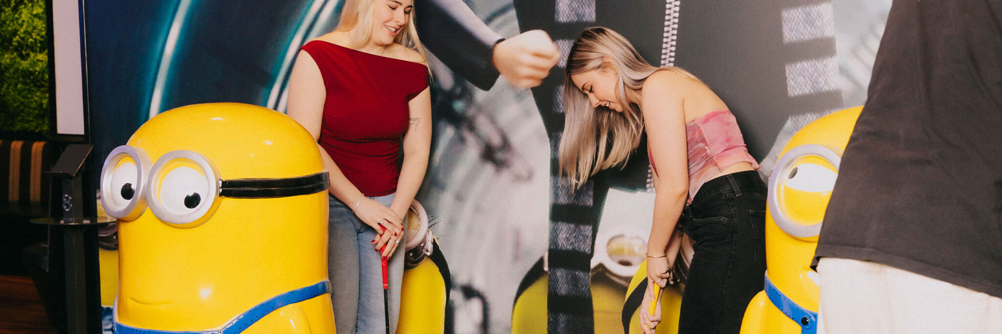 Hamilton's First Mini Putt Bar - Tipsy Putt